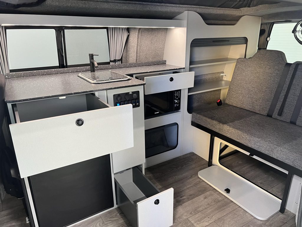 2023 Volkswagen Skyline Camper LWB Auto Wanderer Layout - Skyline Campers